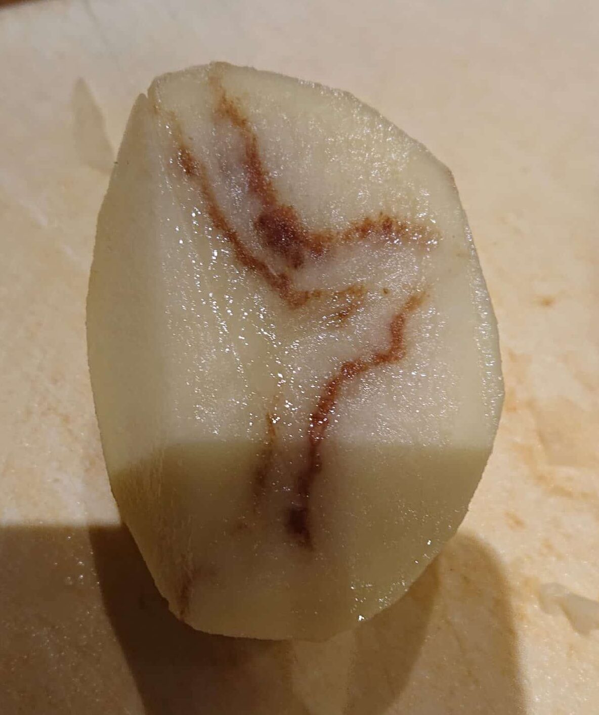 Long brown lines or arches in potato?