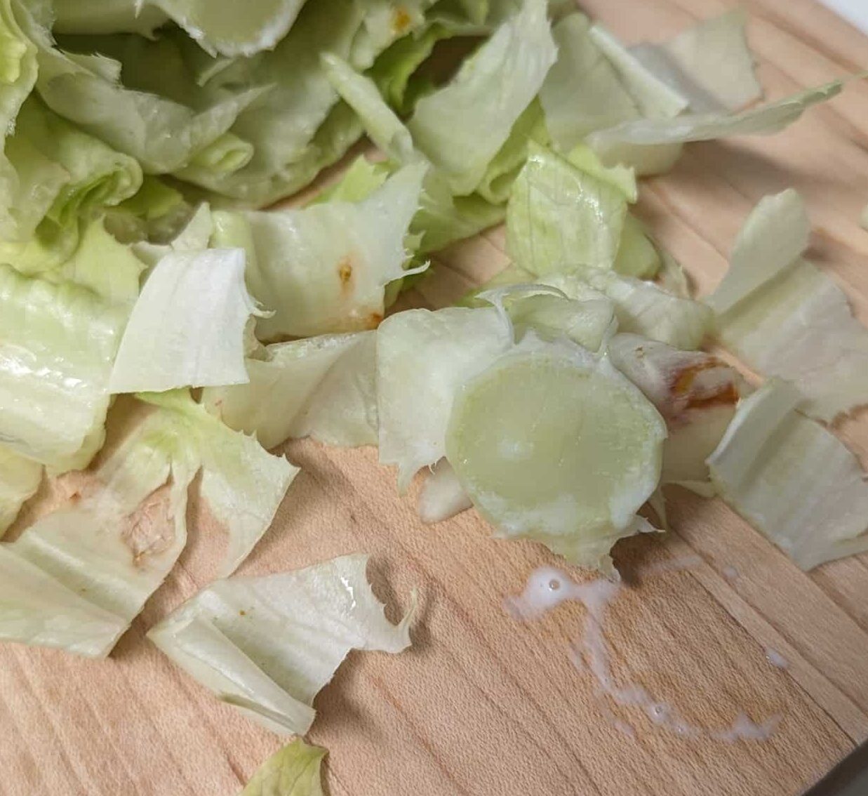 White liquid dripping out of lettuce?